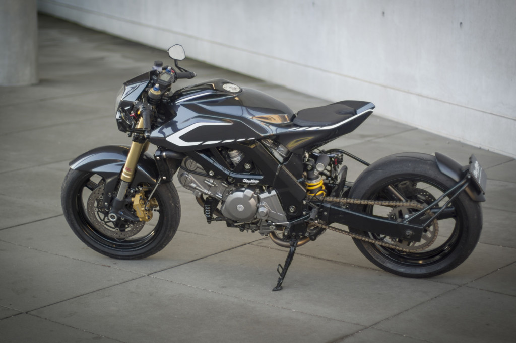 SV650 Finished and Photographed – ClayMoto