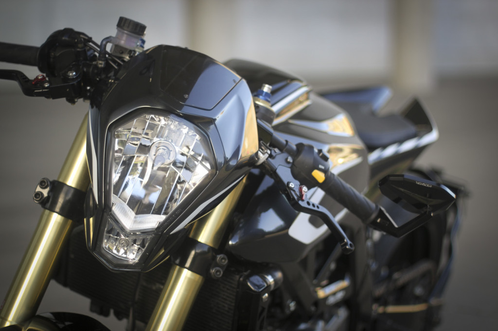 SV650 Finished and Photographed – ClayMoto